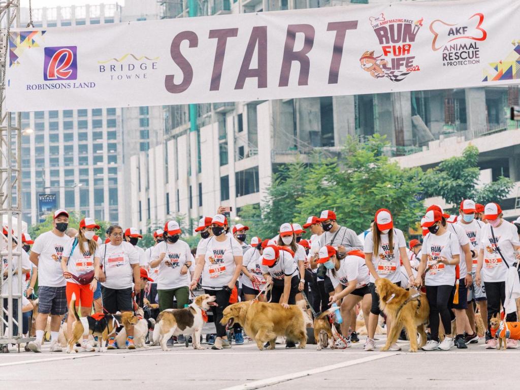 Robinsons Land - fun racing and fundraising meet at 'Run Fur Life' on ...